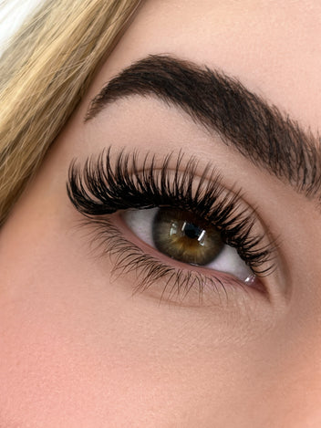 Welcome to Light Heart Lash